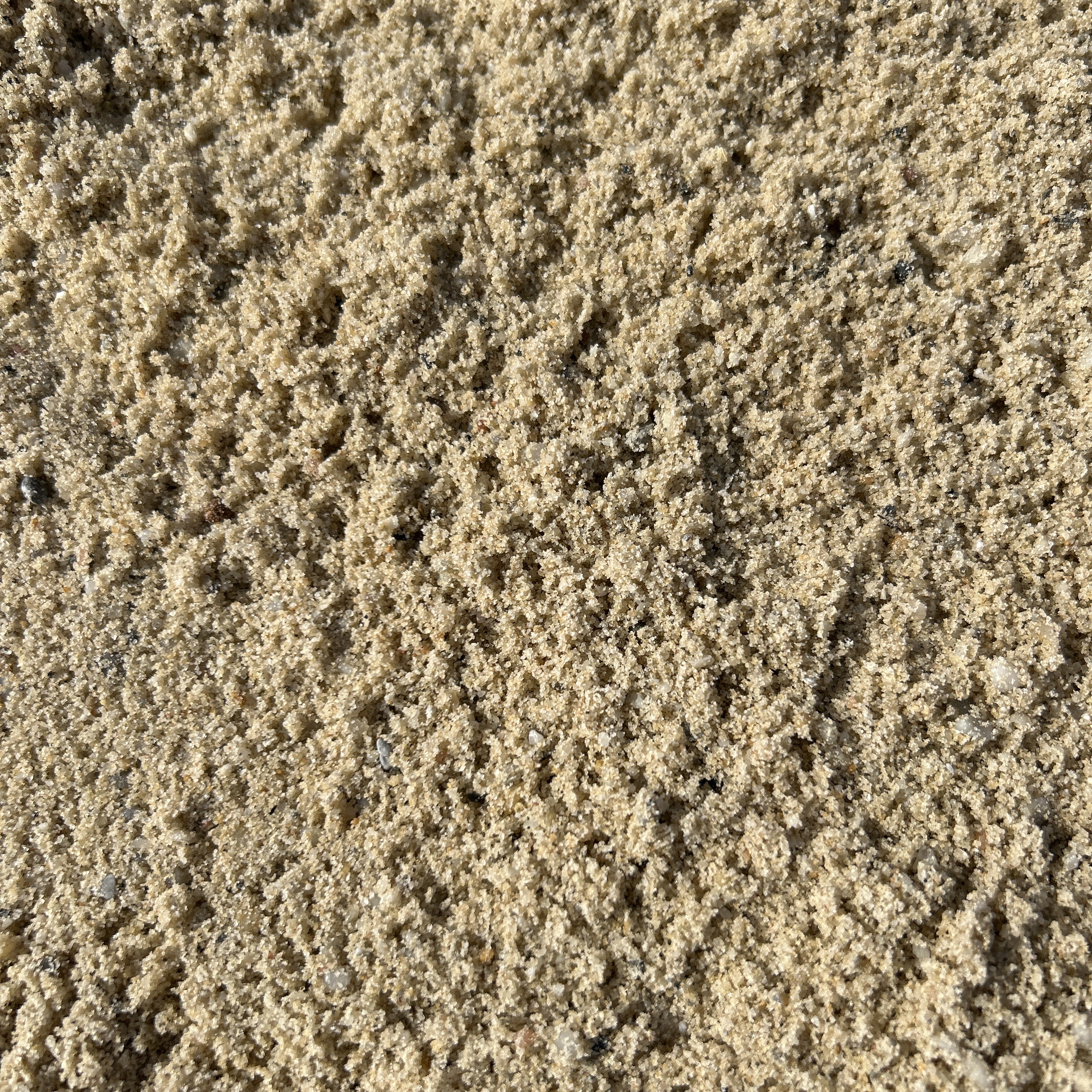 Buy Sand online with delivery from Evans Transport: 0-4mm Yellow Sand